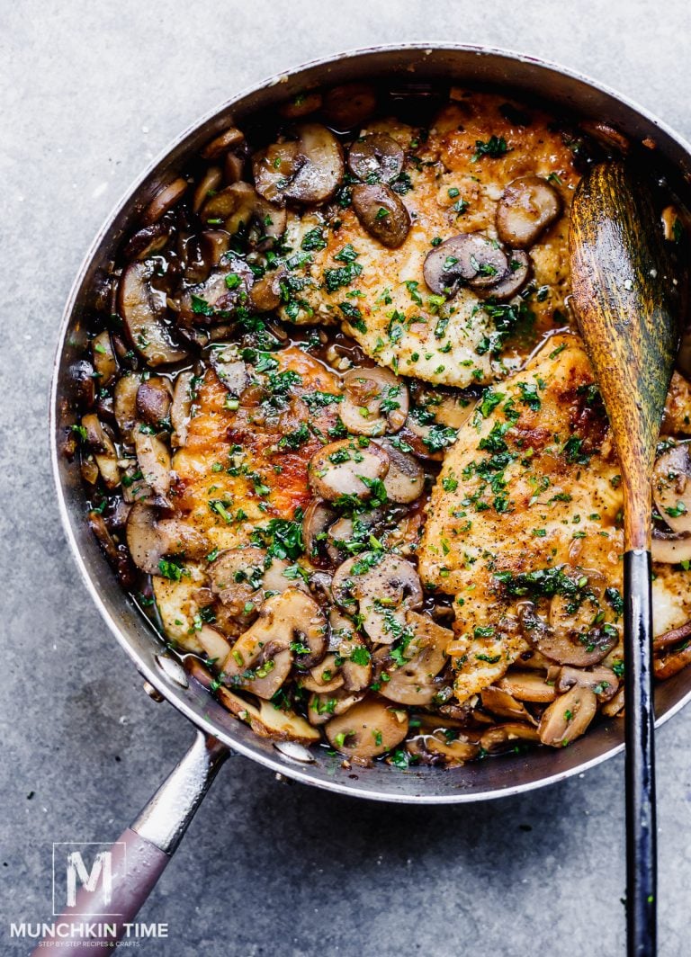 Easy Chicken In White Wine Sauce - Munchkin Time