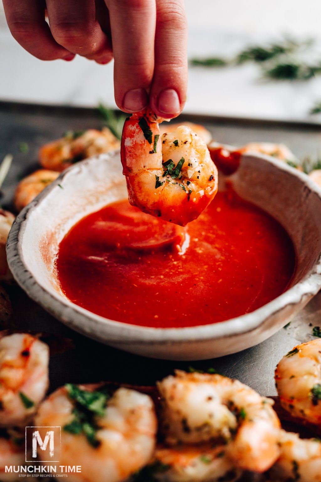 Delicious Garlic Shrimp Recipe for Seafood Lovers - Munchkin Time