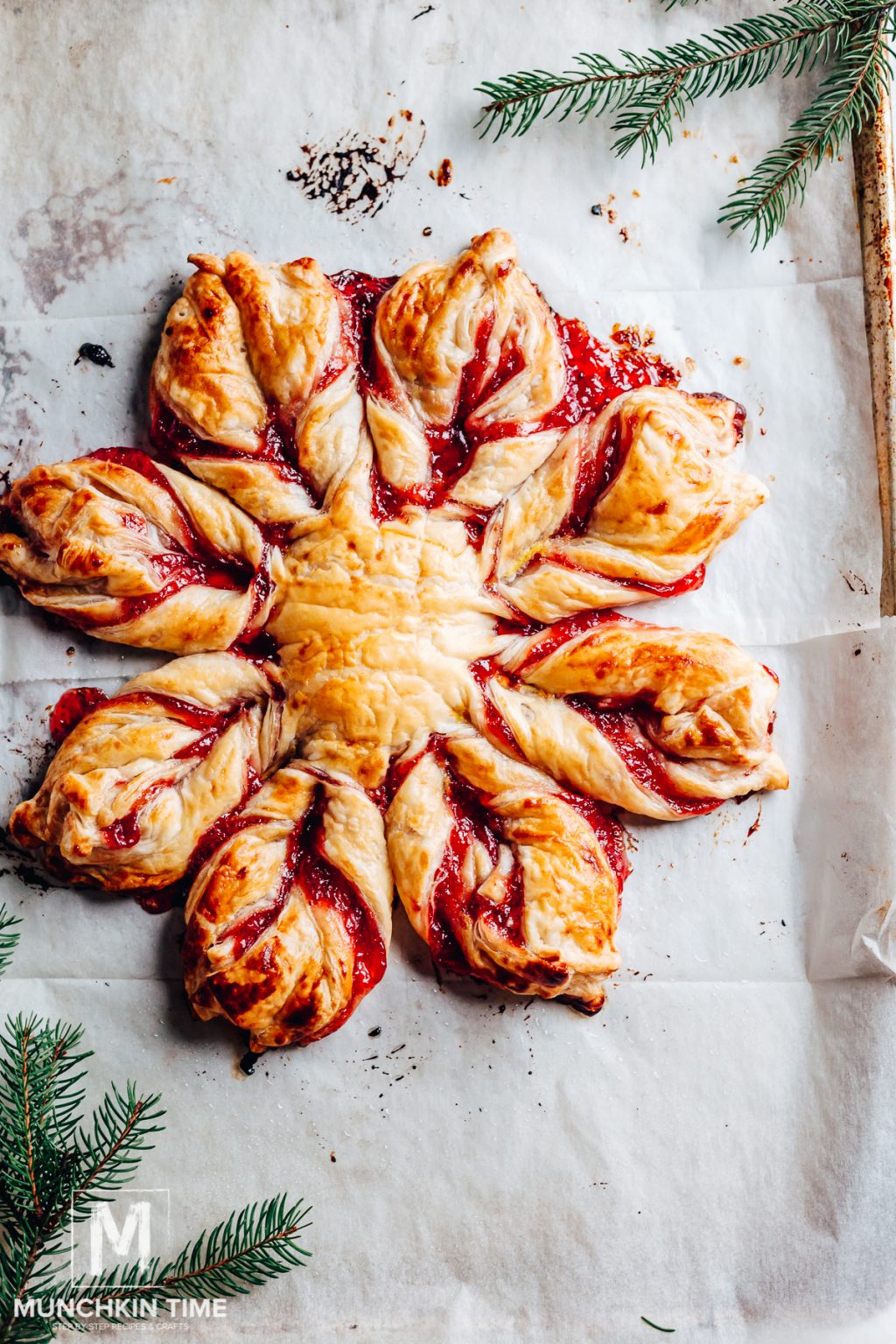 Strawberry Puff Pastry Dessert (Quick and Easy Christmas Recipe ...