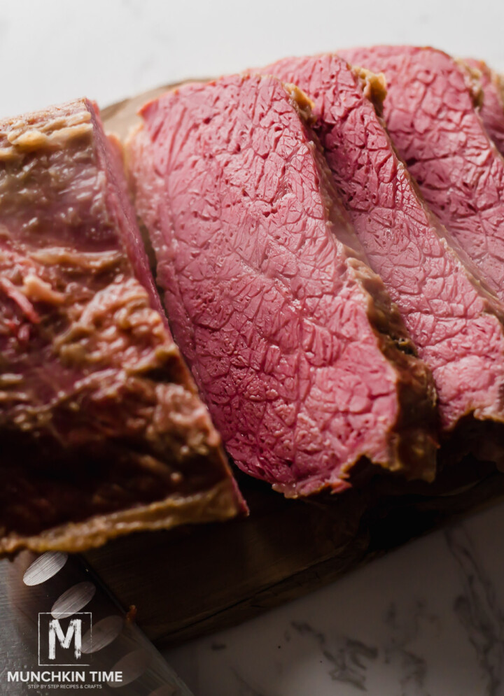 The Best Easy Corned Beef and Cabbage Recipe (Tender & Juicy ...