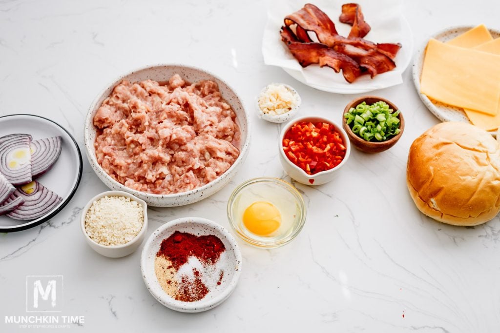 The Best Smash Chicken Burger (Video) - Munchkin Time