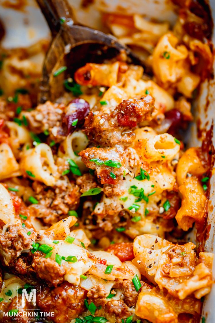 Easy Ground Beef Casserole (Video) - Munchkin Time