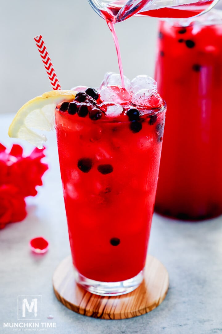 How to Make the Best Huckleberry Lemonade - Munchkin Time