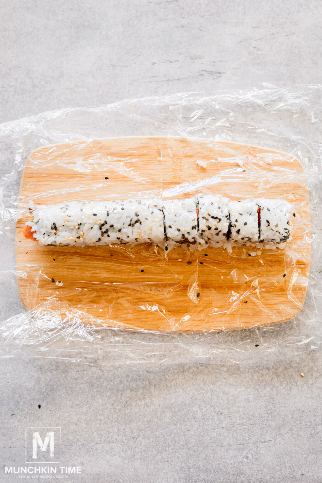 How to Make Classic Philadelphia Roll (Easy Sushi at Home) - Munchkin Time