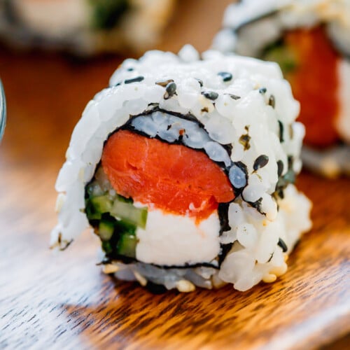 How to Make the Perfect Philadelphia Roll at Home - Munchkin Time