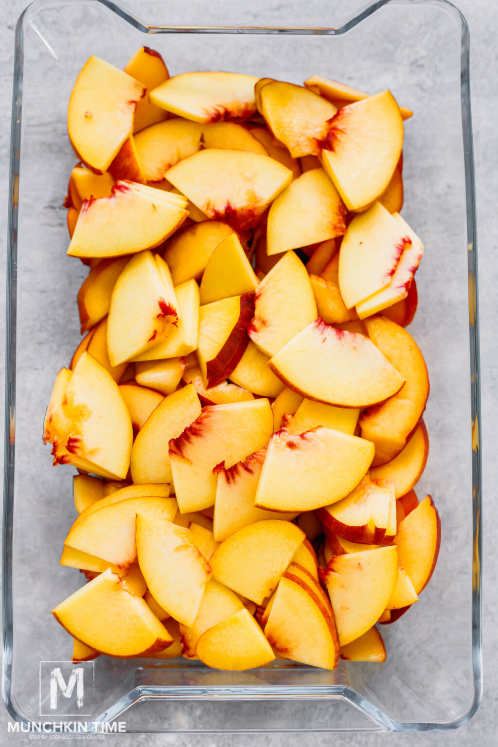 Delicious Cake Peach Cobbler with Fresh Peaches - Munchkin Time